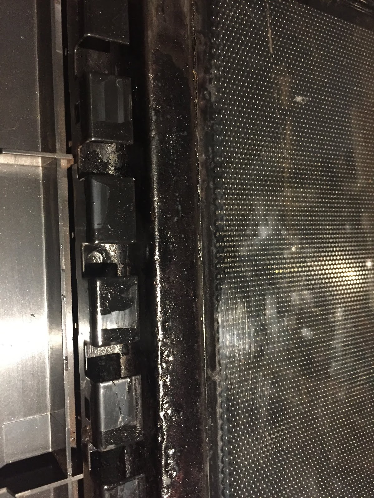 Repairing a Bosch microwave oven with a rusty door