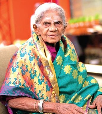 Saalumarada Thimmakka - The Mother to More Than 8000 Trees - तरुमहिमन्