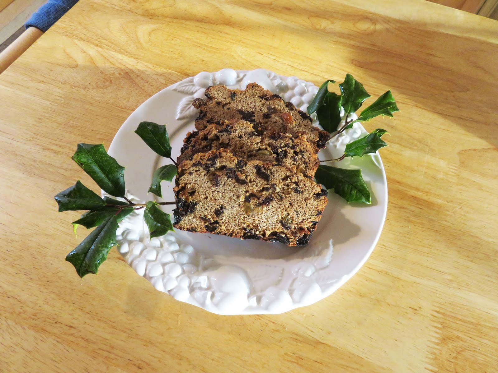 Mystery Lovers' Kitchen: Irish Porter Cake