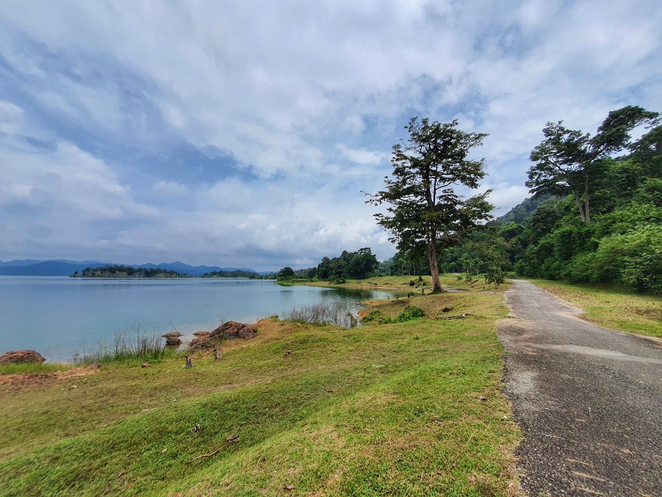 Titian Perjalanan : Seketika di Tasik Pedu, Kedah