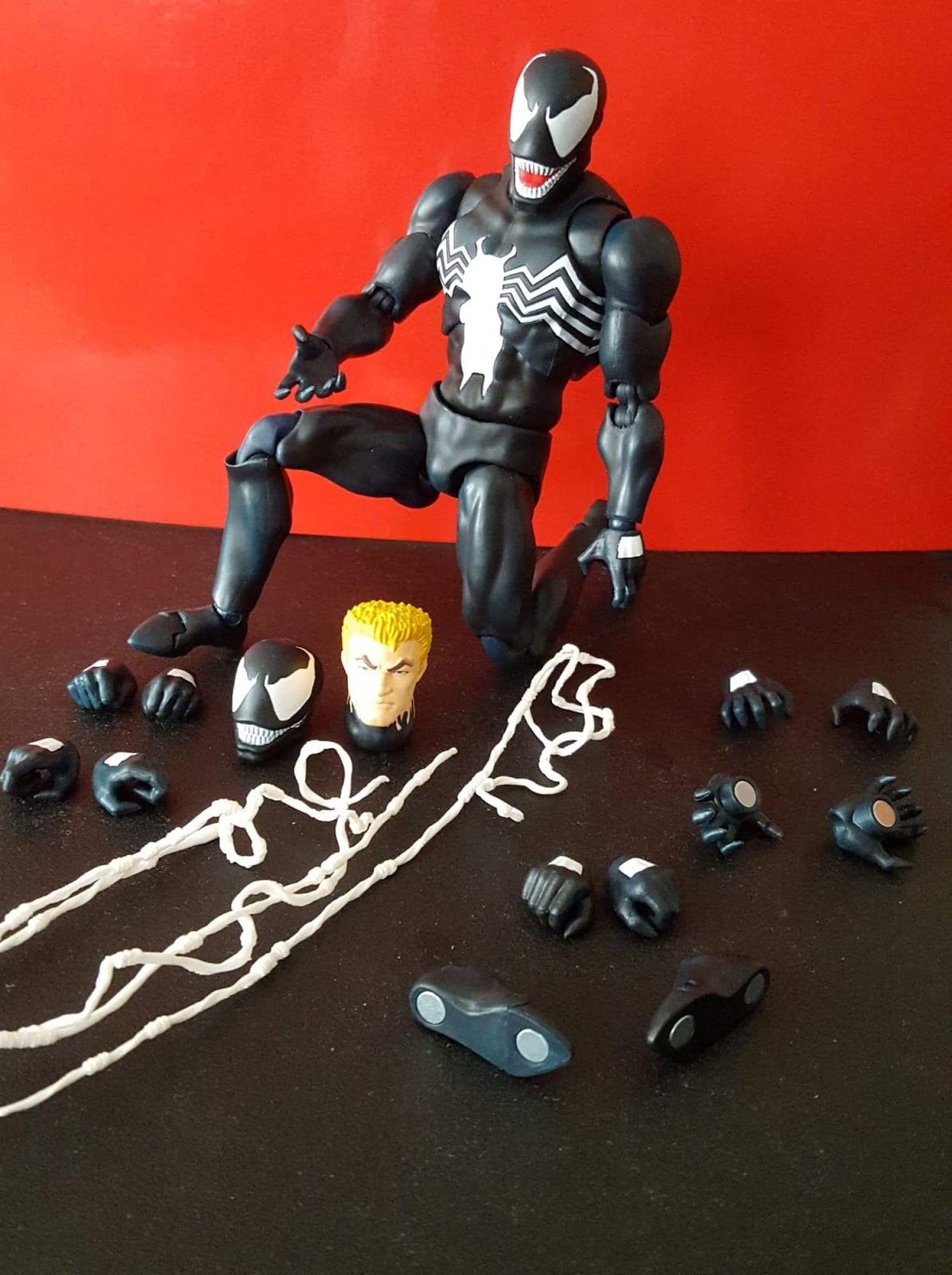 Mafex Comic Version Venom