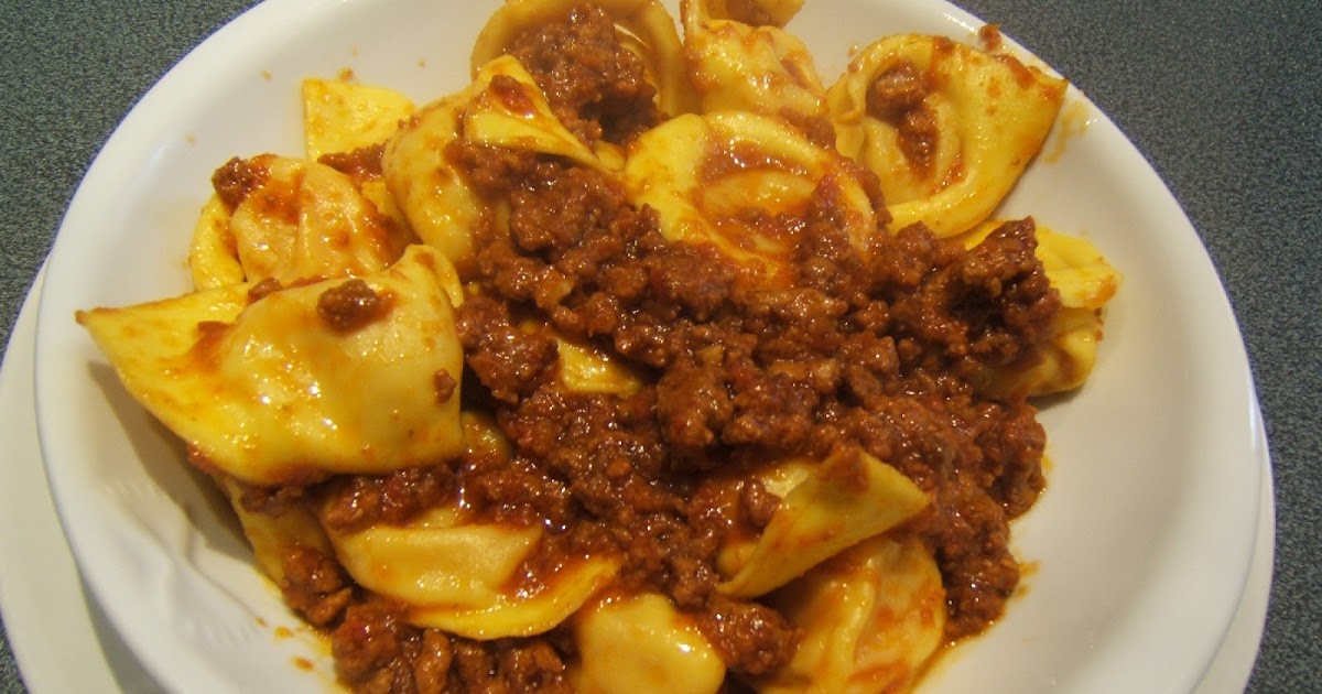Sapori dalla Toscana all'Istria: Cappellacci di zucca al ragù (Caplaz)