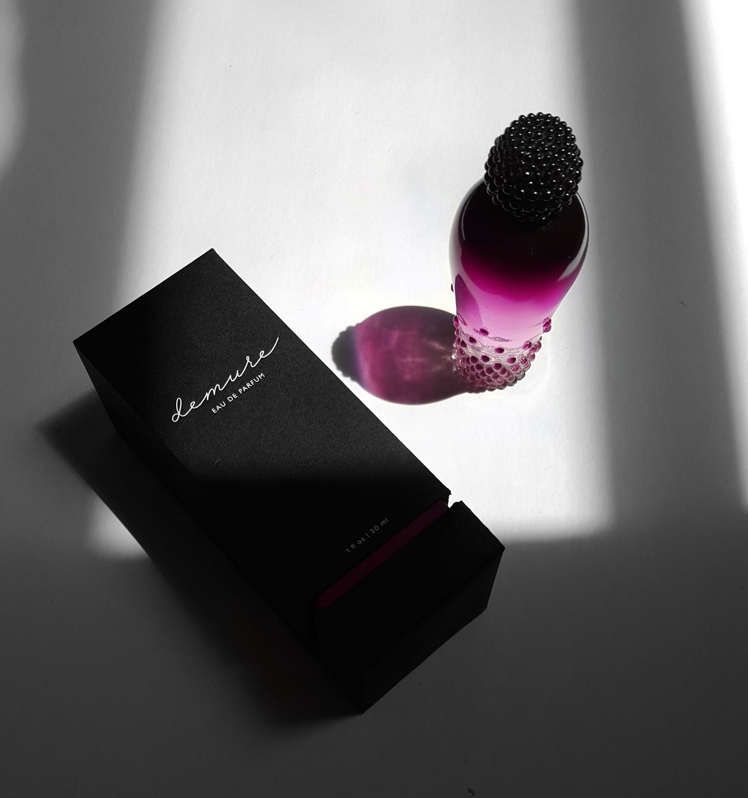 Demure Eau de Parfum (Student Project) – Packaging Of The World