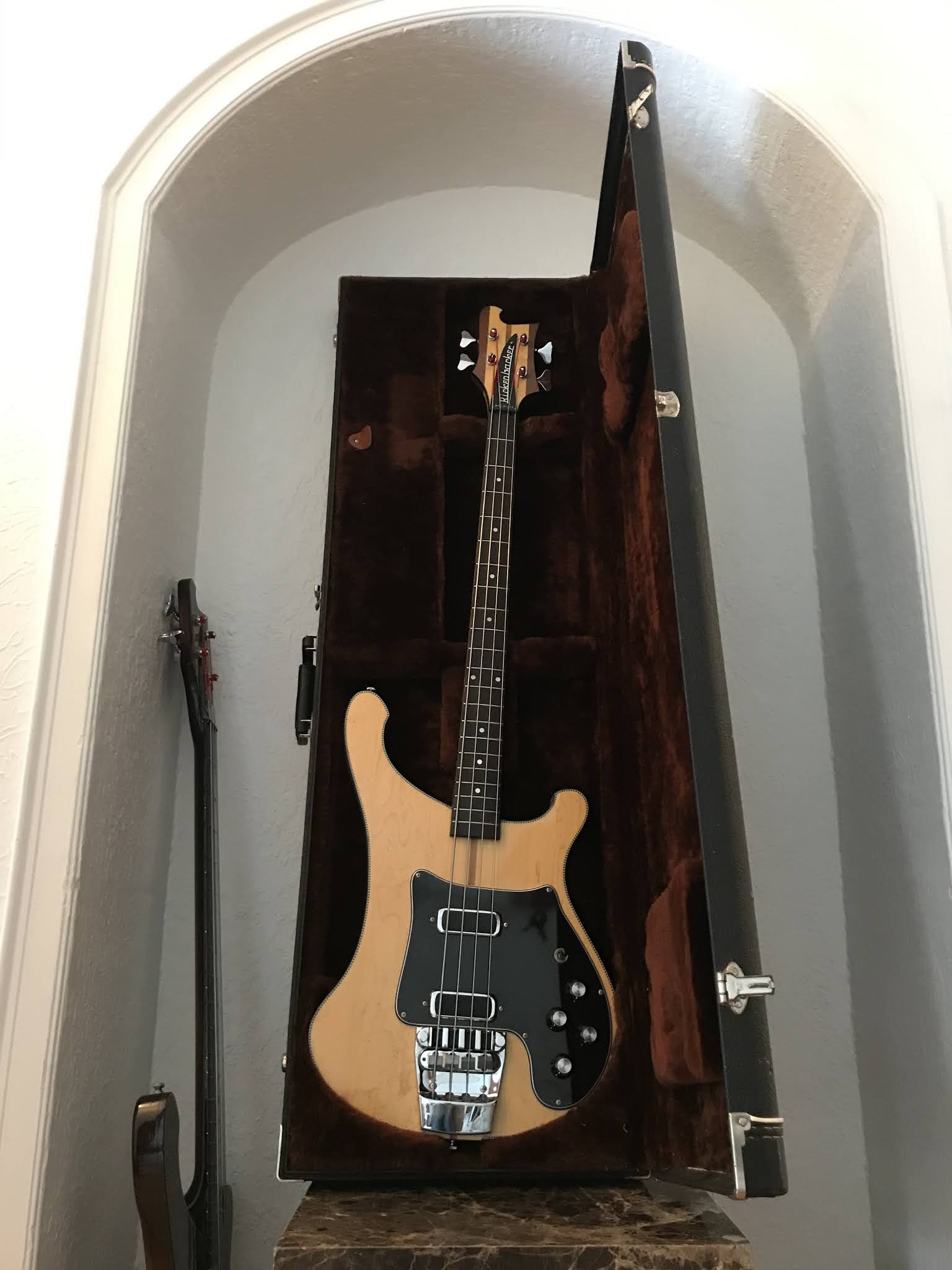 1977 Rickenbacker 4002 | Mapleglo