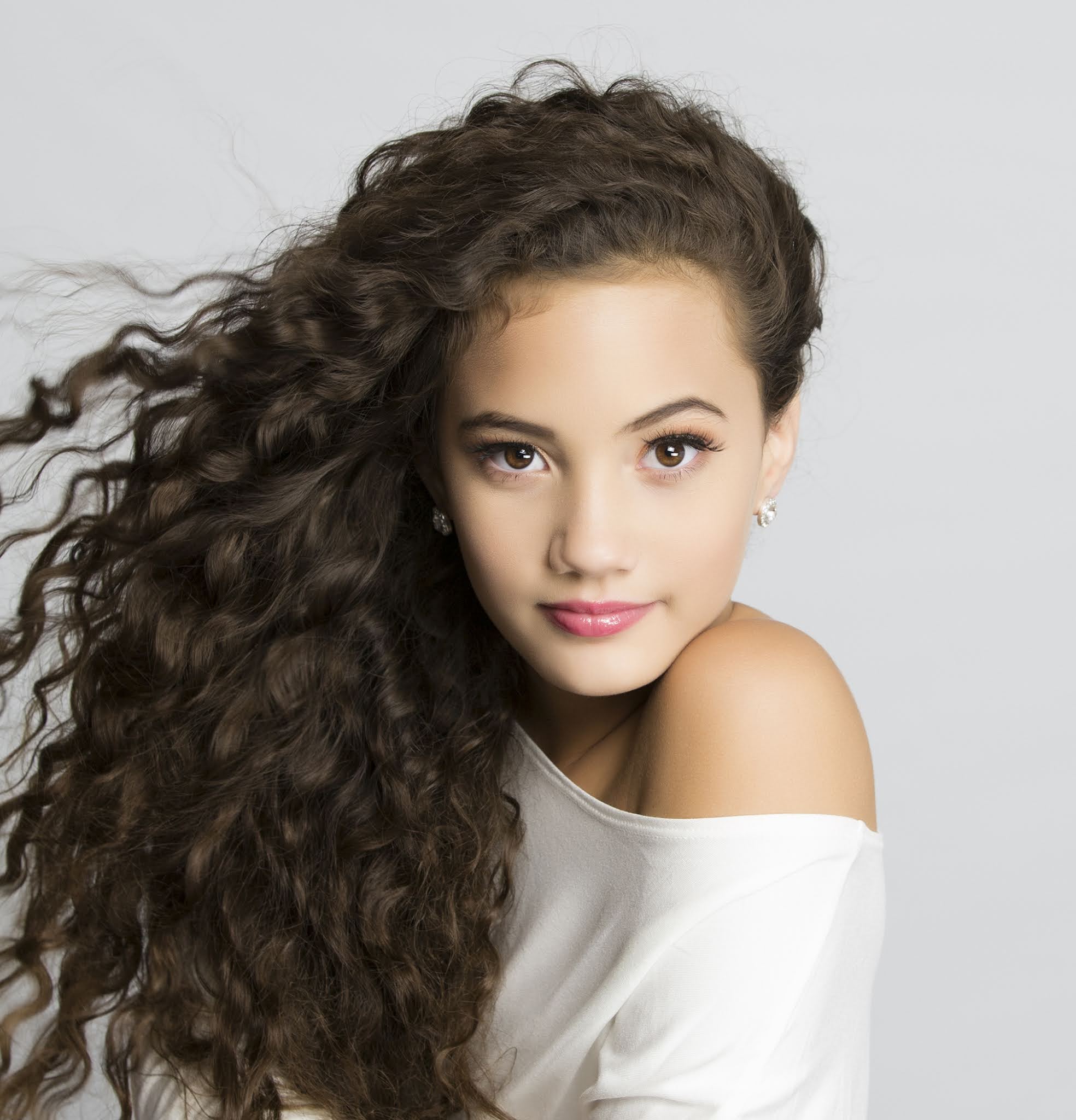 PageantLIVE Red Carpet Highlight: Caroline Cook, East Coast Preteen ...