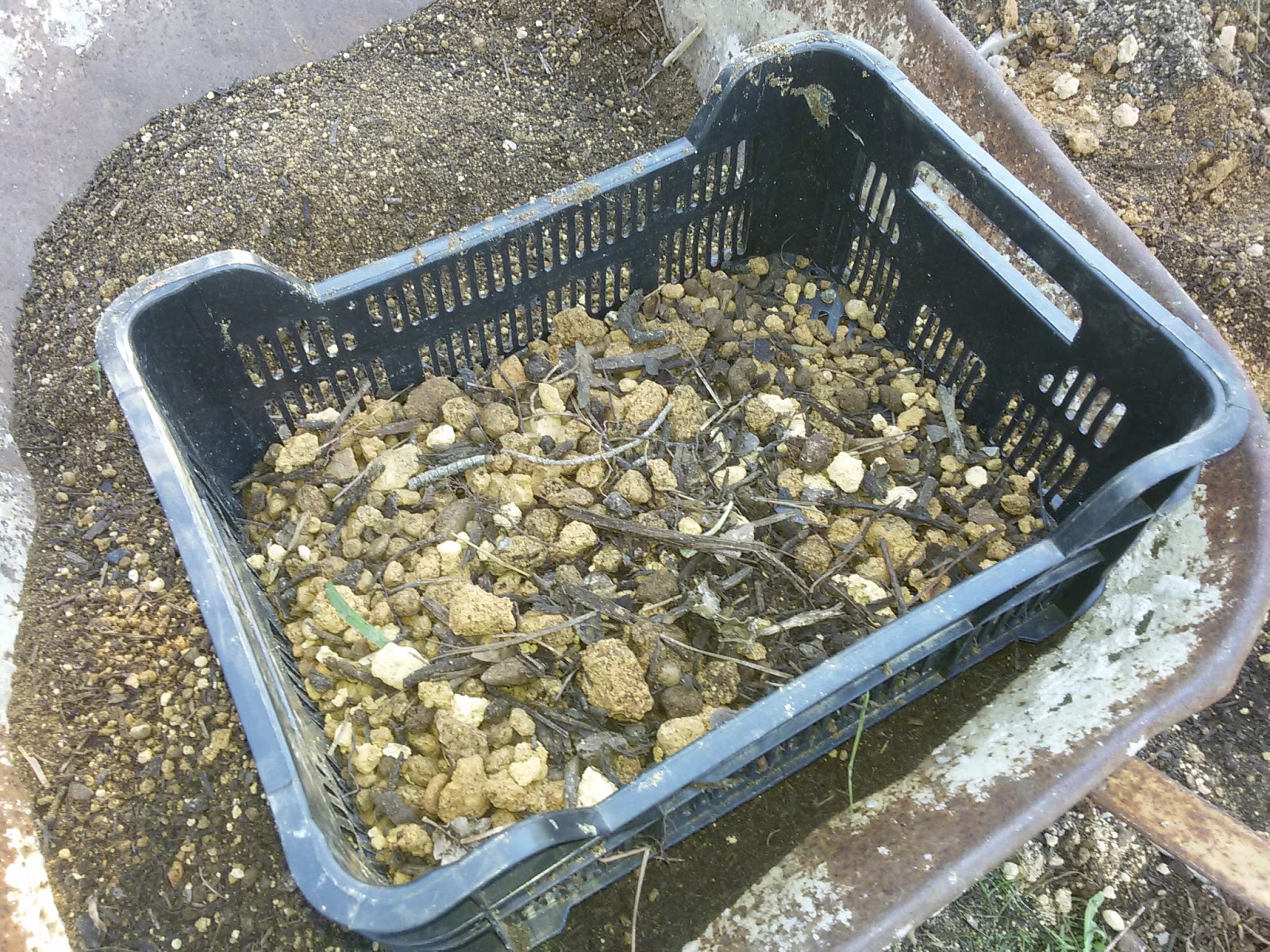 Dans mon univers tu viendras: Tamiser la terre de jardin pour en faire ...