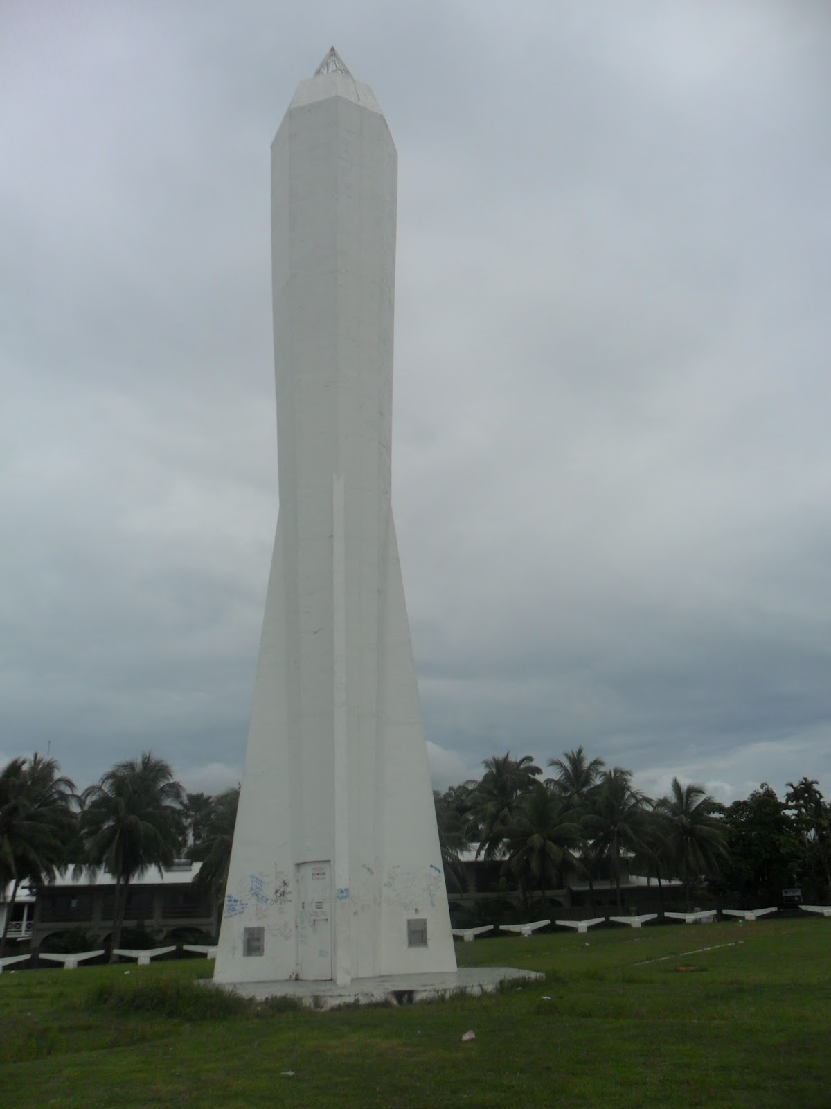 Leonard Fong Roka: The Most Beautiful Town in PNG - Madang in Pictures