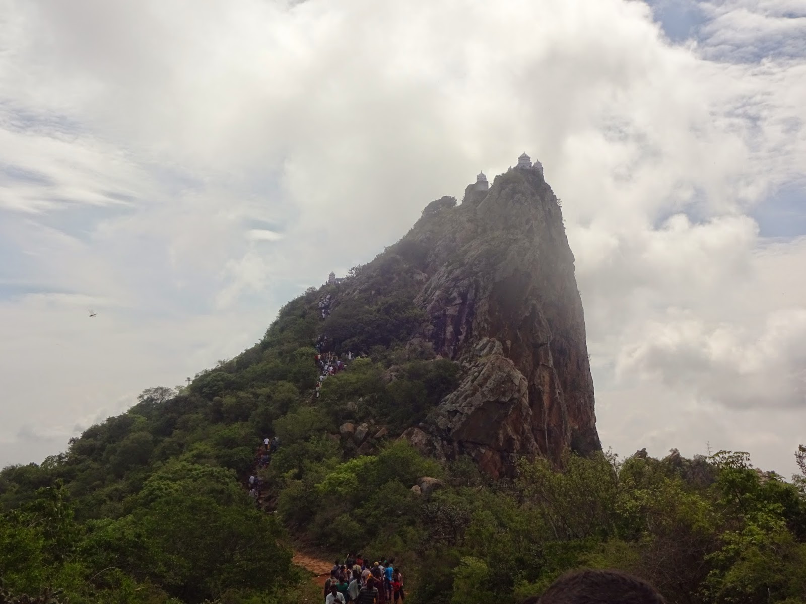 NATURAL PHOTOS AND WALLPAPERS: THALAMALAI HILLS TEMPLE TRICHY PHOTOS