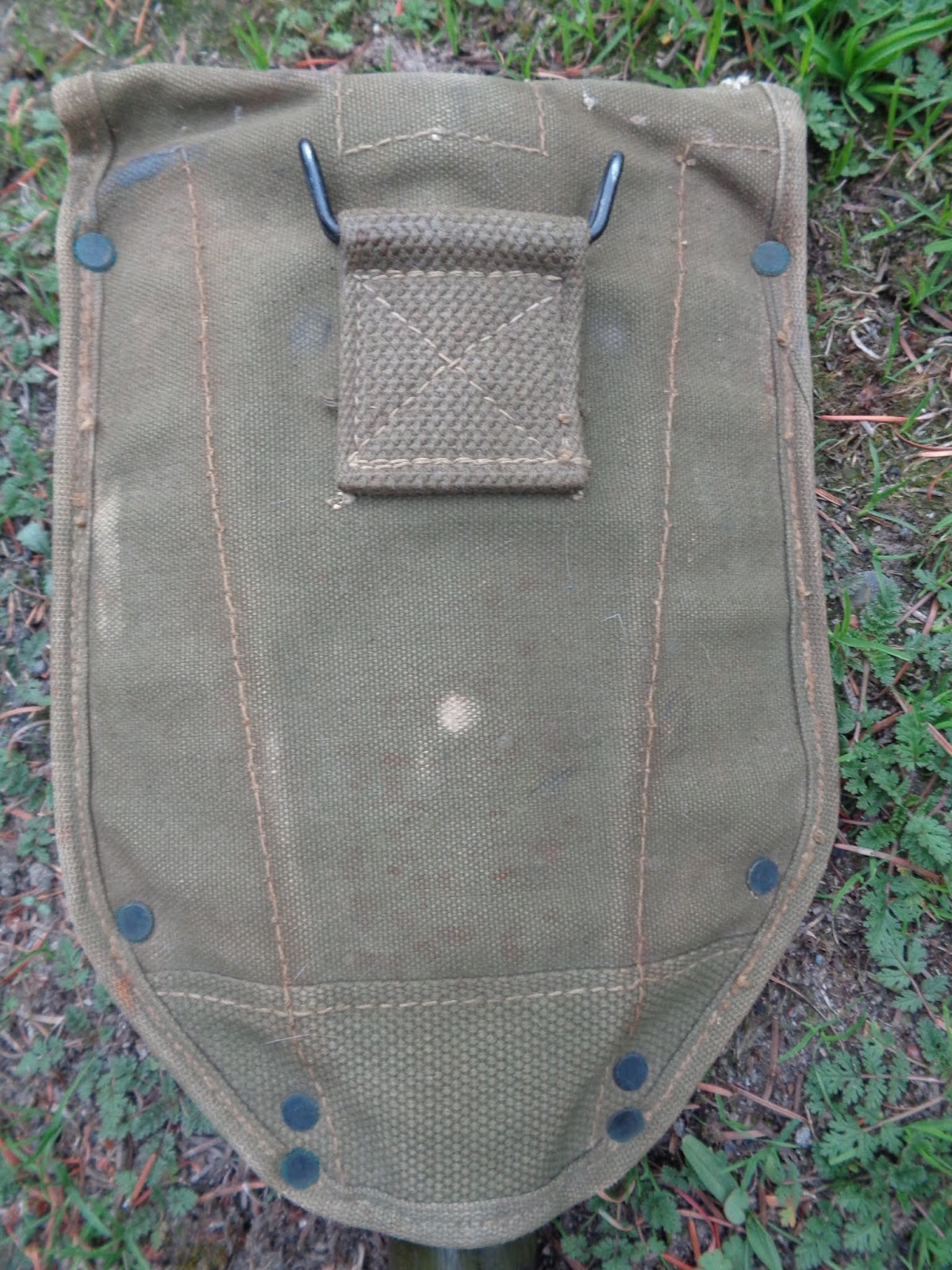 Four Bees: 1943 dated, US M-43 Entrenching Tool - Shovel with First ...