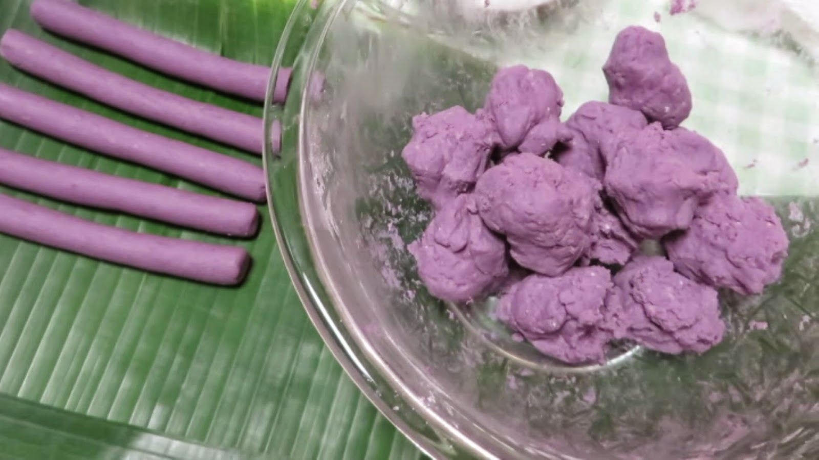 "Nette Cooking": "Puto Bumbong"