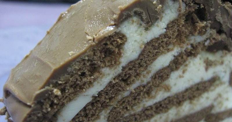 Con DeLight עם תענוג - אוכל, טיולים ועוד: A royal-looking catastrophic cake