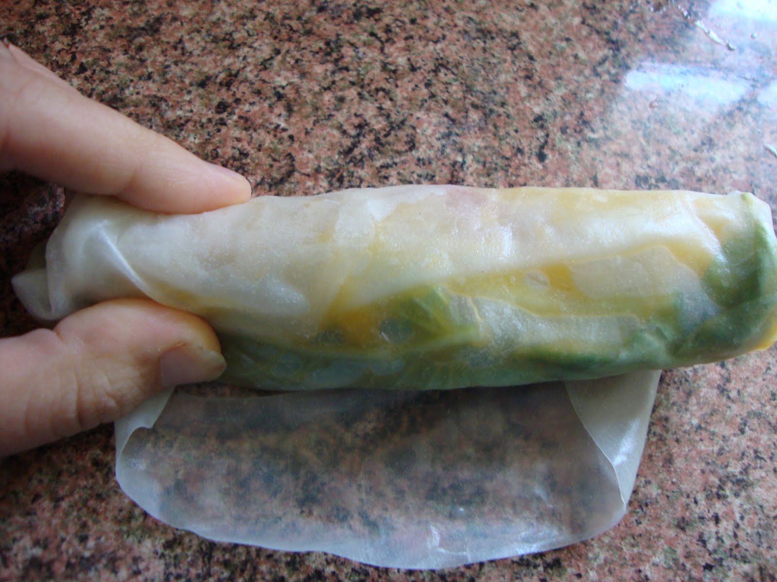 a poet's kitchen: Thai Basil Rolls with Sweet and Spicy Sauce