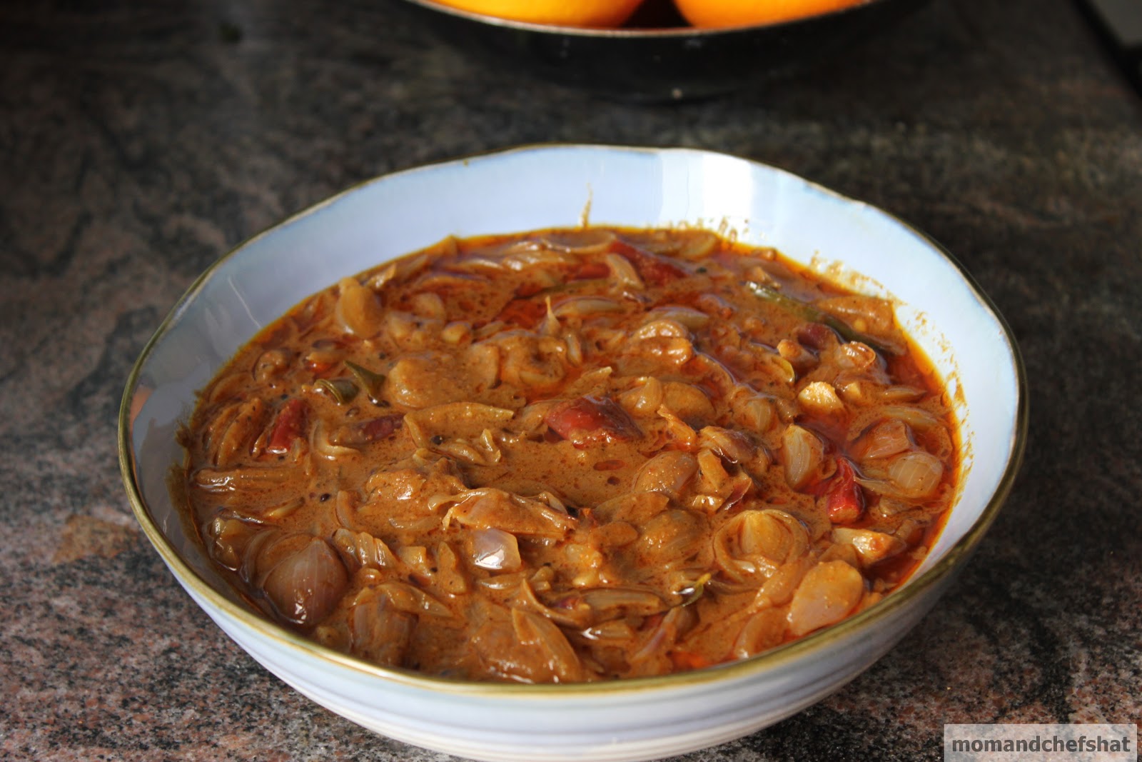 Cooking in mommy's shoes: Ulli Curry/Ulli theeyal/Varutharacha ulli ...