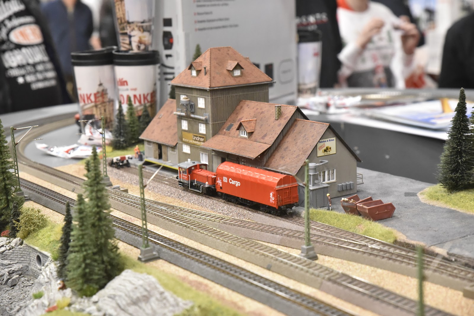 F.Ormstrups Blog.: april 2018