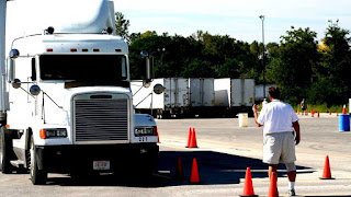United States commercial driver's license training