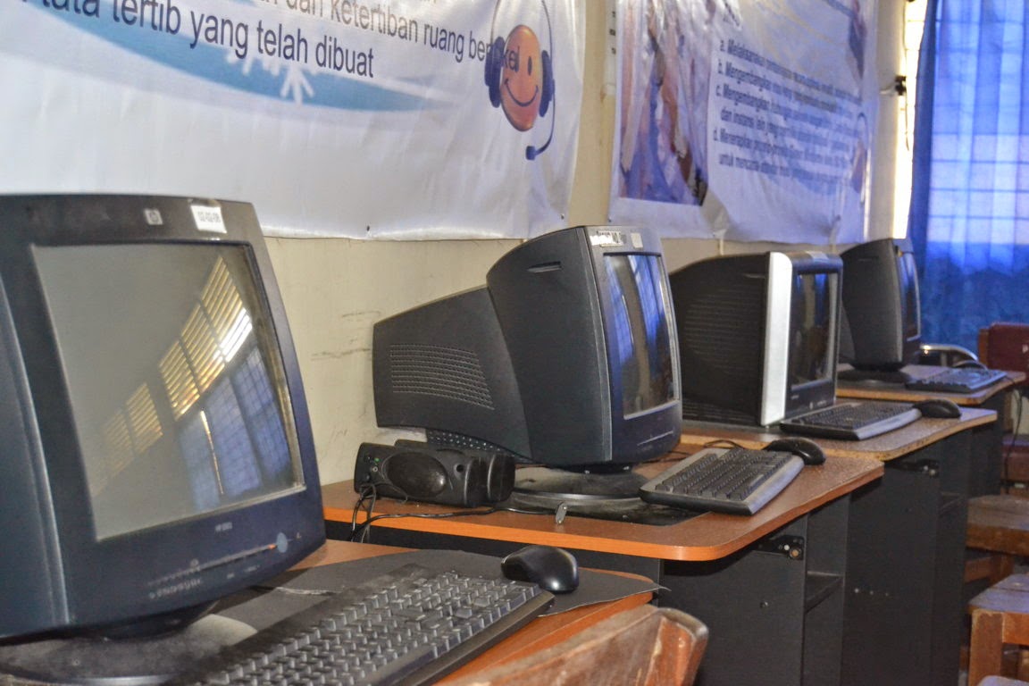 Lab. Komputer - SMK Negeri 2 Batang Hari