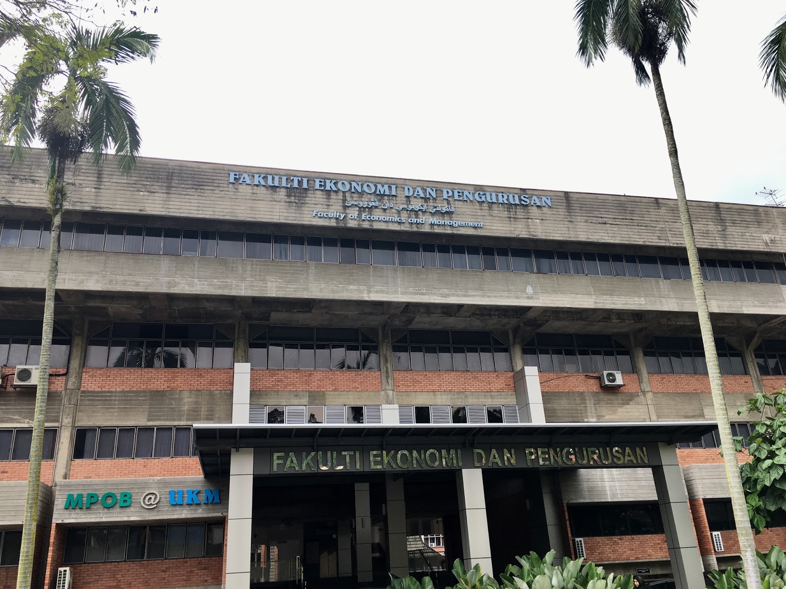 MY LIFE :): FEP (Fakulti Ekonomi & Pengurusan) UKM Bangi MY LIFE :): FEP (Fakulti Ekonomi & Pengurusan) UKM Bangi