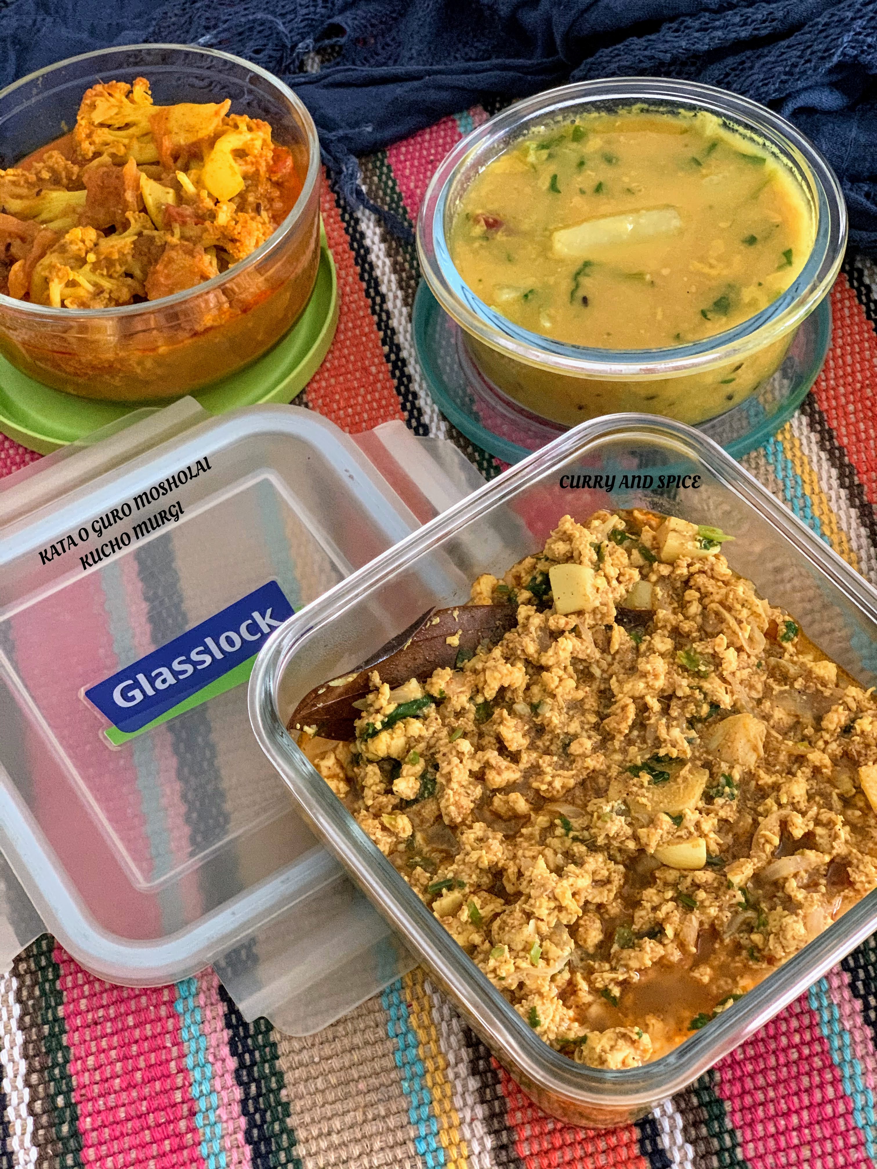 CURRY AND SPICE: KATA O GURO MOSHOLAI KUCHO MURGI