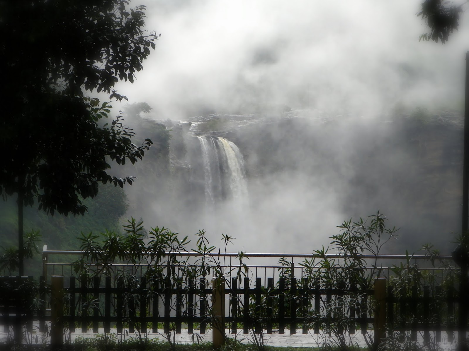Dream Destinations: Joger Gerusoppa - Jog Falls - Shivamogga