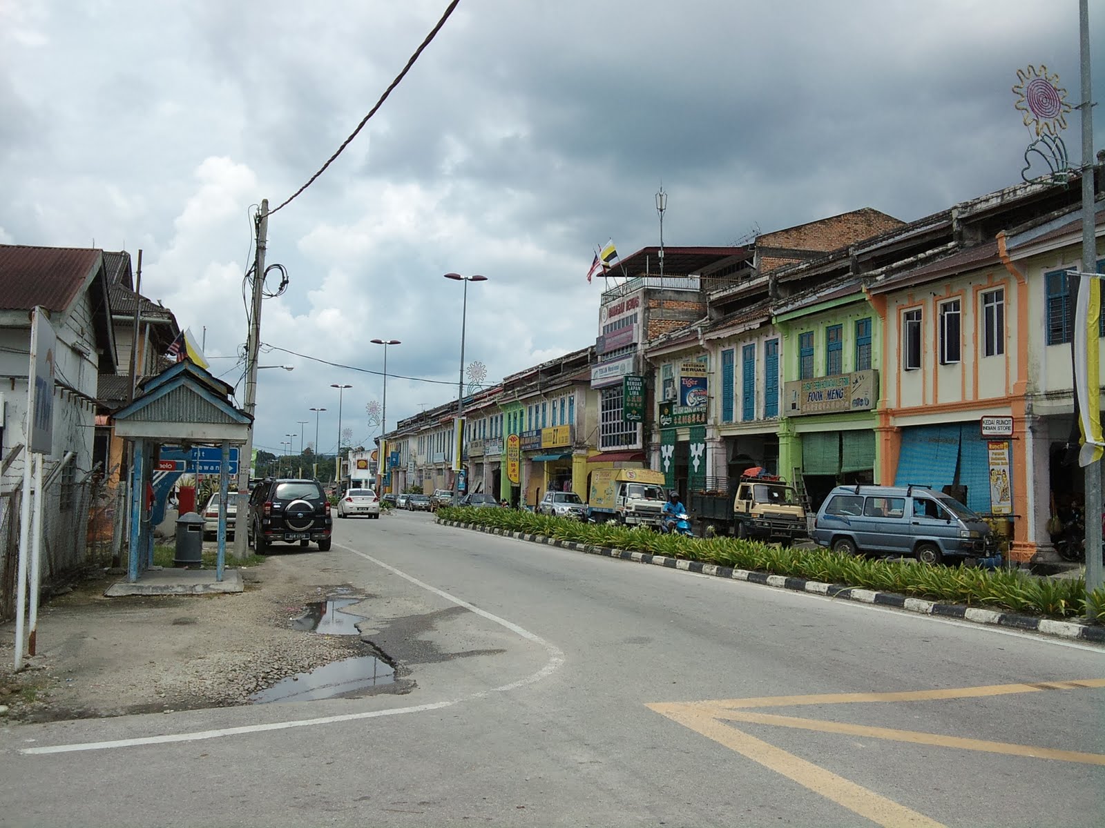 DEBUNGA TERATAI SYURGAWI: Ke Muzium Beruas, Istana Kellie & RFC Ipoh