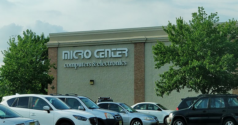 Paterson, NJ.. Micro Center opens STEM contest for students