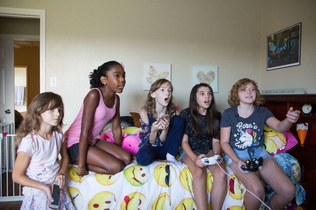 3 Transgender Best Friends Transition Together At Age 11 & Have FULL ...