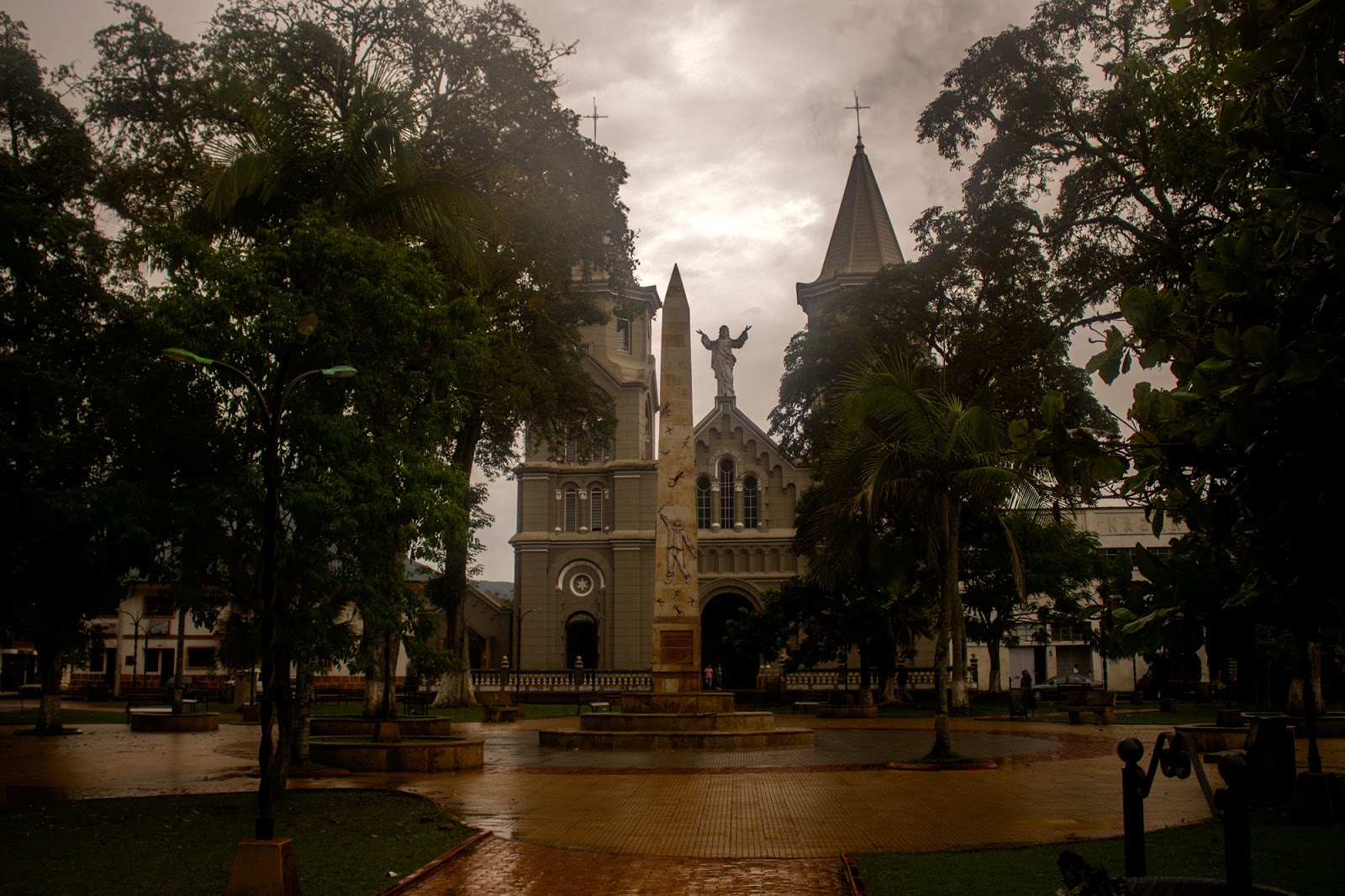 Mi pueblo creador de cultura: Mogotes Santander . Un día de lluvia