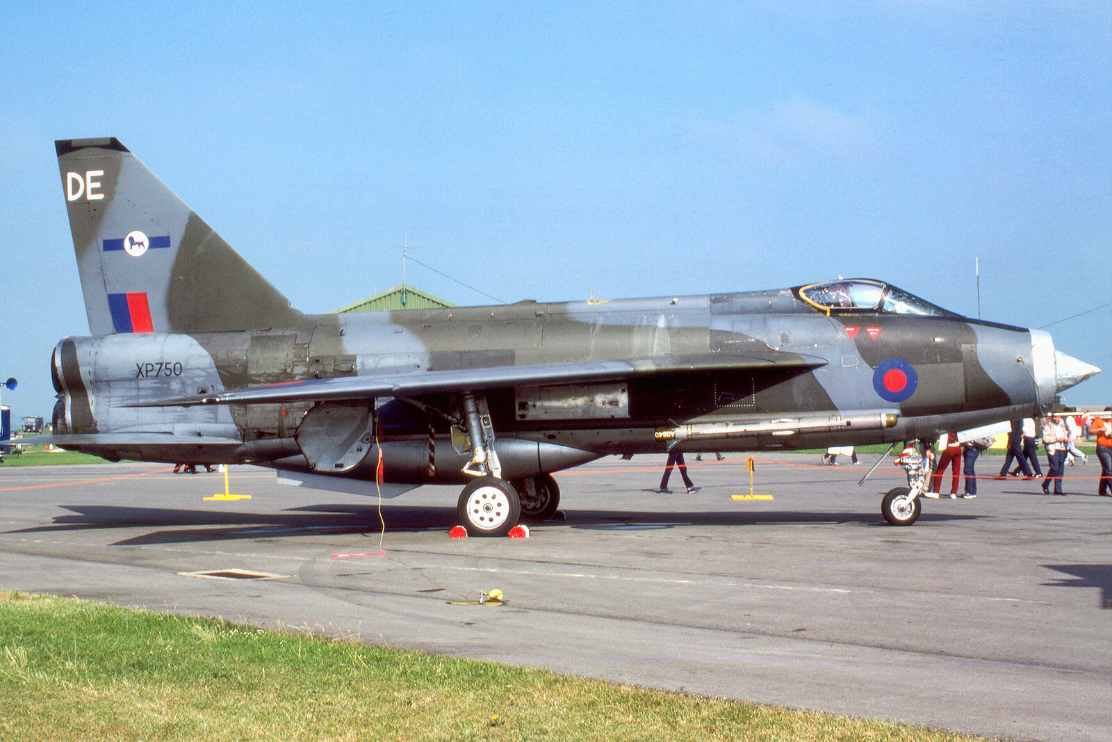 Olivers Aviation Corner: RAF Maintenance serials 8900M - 8999M.