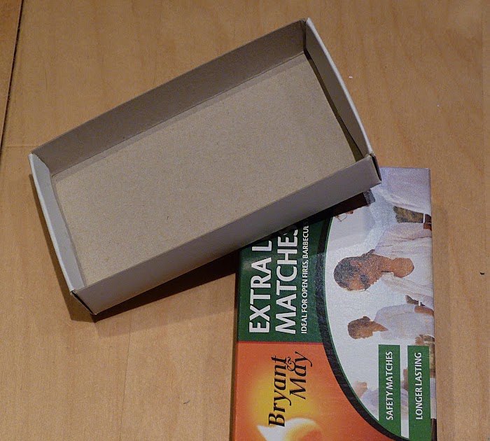 Bumblebees and Butterflies: Altered matchboxes and PSE tutorial