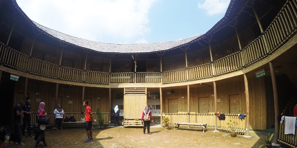 I Discovered Gems in Tadom Hill Resorts | R A W L I N S _ G L A M