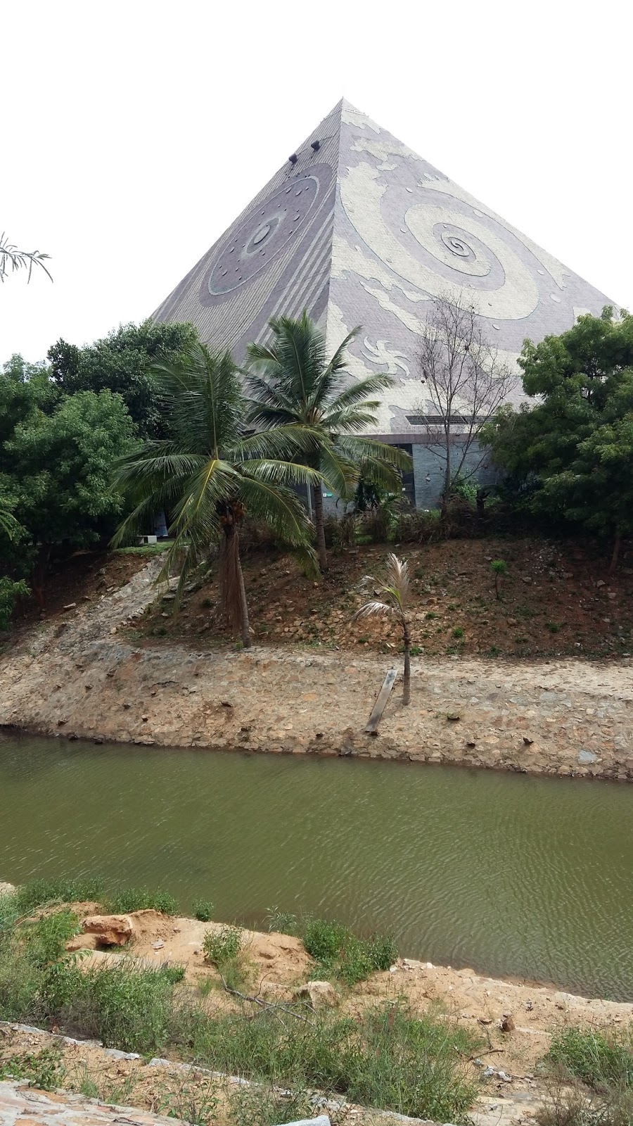 Pyramid Valley (A day out in Bangalore)