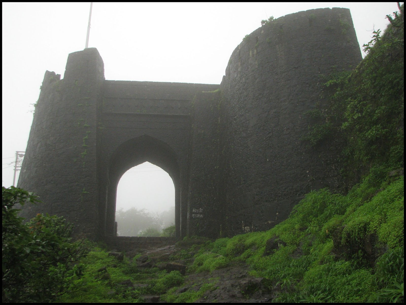 Travel blogs: Purandar fort in Monsoon