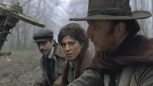 SNEAK PEEK : Marsters Bugs Out In "High Plains Invaders"