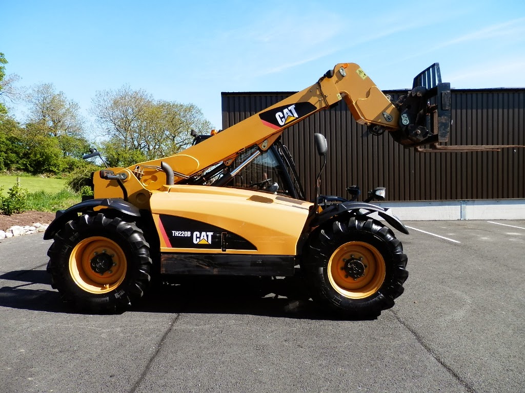 Incarcator telescopic Agricultura Caterpillar TH220 SECOND