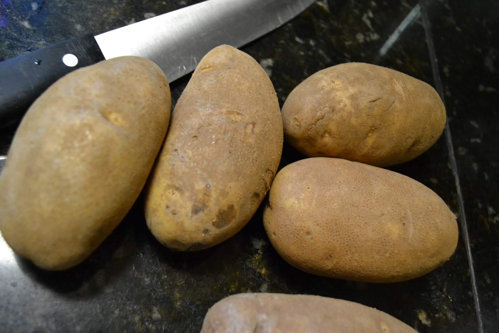 bonbons & biscotti: Pagash AKA: Pierogi Pizza