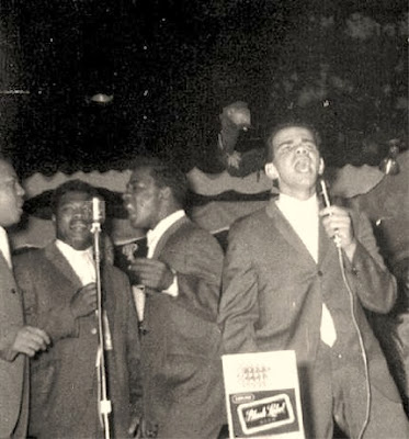 WHITE DOO-WOP COLLECTOR: THE UNIQUES_Over The Rainbow