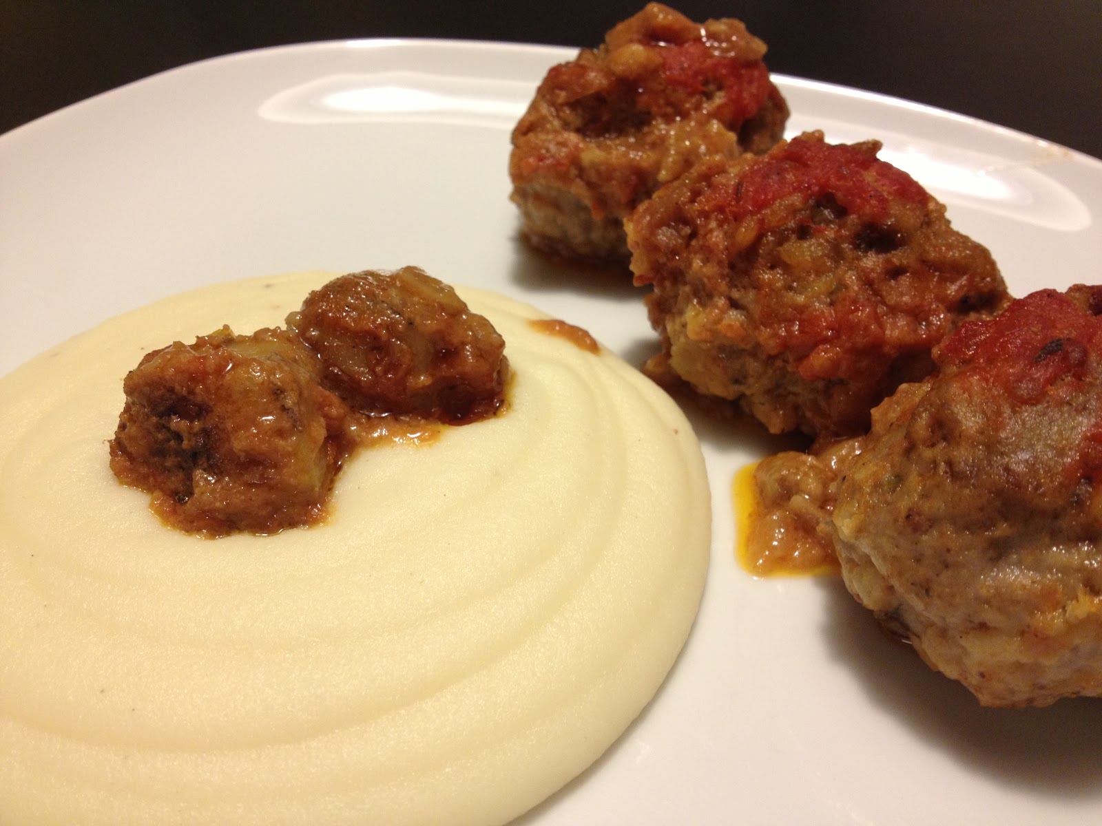 Cooking with Giorgio: Κεφτεδάκια κοκκινιστά με Κάστανα