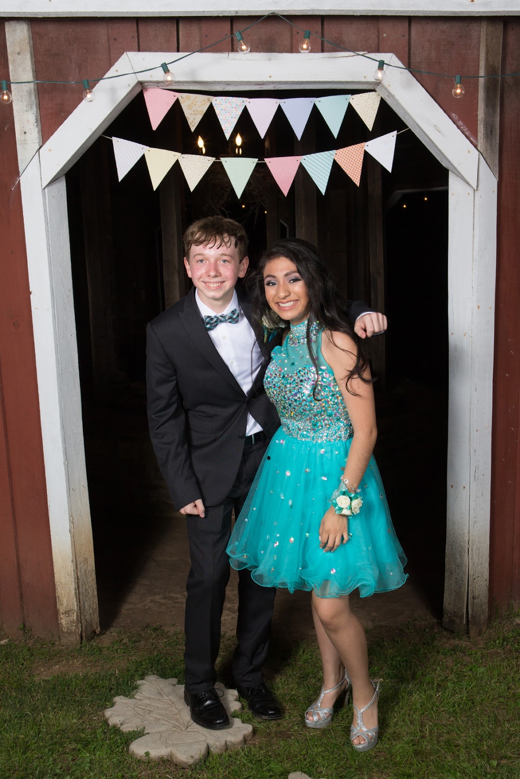 Queenie Eileenie: The Barn Prom!