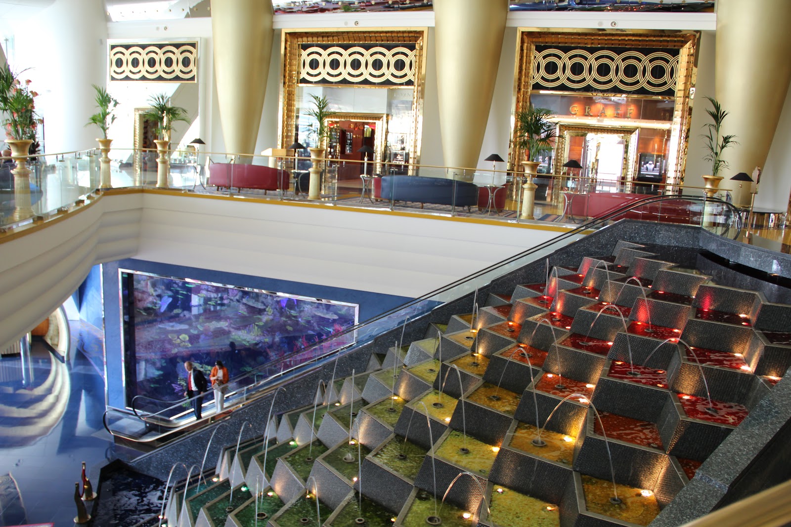 Beumer: Burj Al Arab - The Ultimate High Tea @ Dubai (UAE)