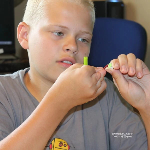 Upcycled Rolled Paper Frame DIY Craft!