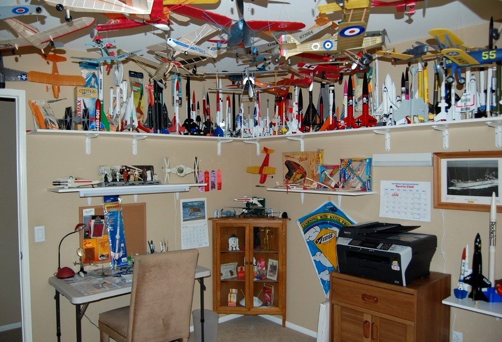 Model Rocket Building: Rocket Shelves