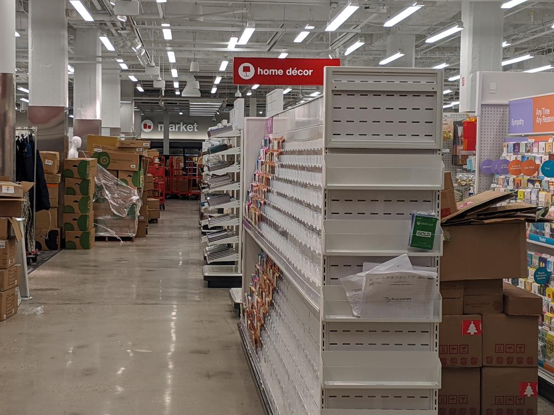 Robert Dyer @ Bethesda Row: Tenleytown Target opening date set (Video ...