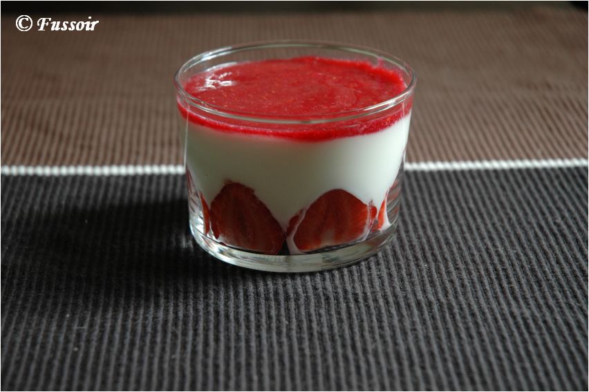 Fussoir: Verrines fromage blanc fruits rouges