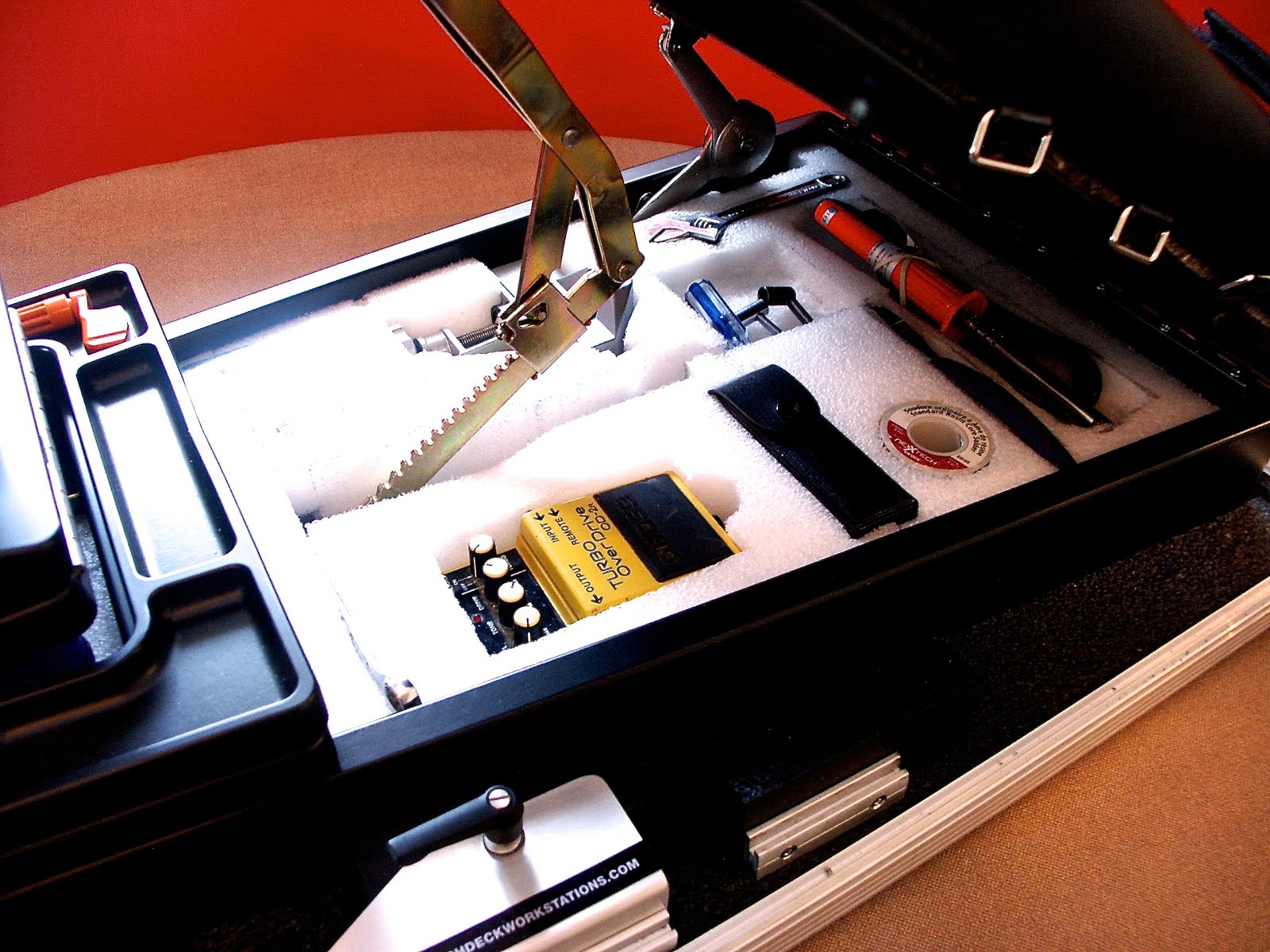 McConville Guitars / Guitar Repair and Design Courses / Guitar Repair ...