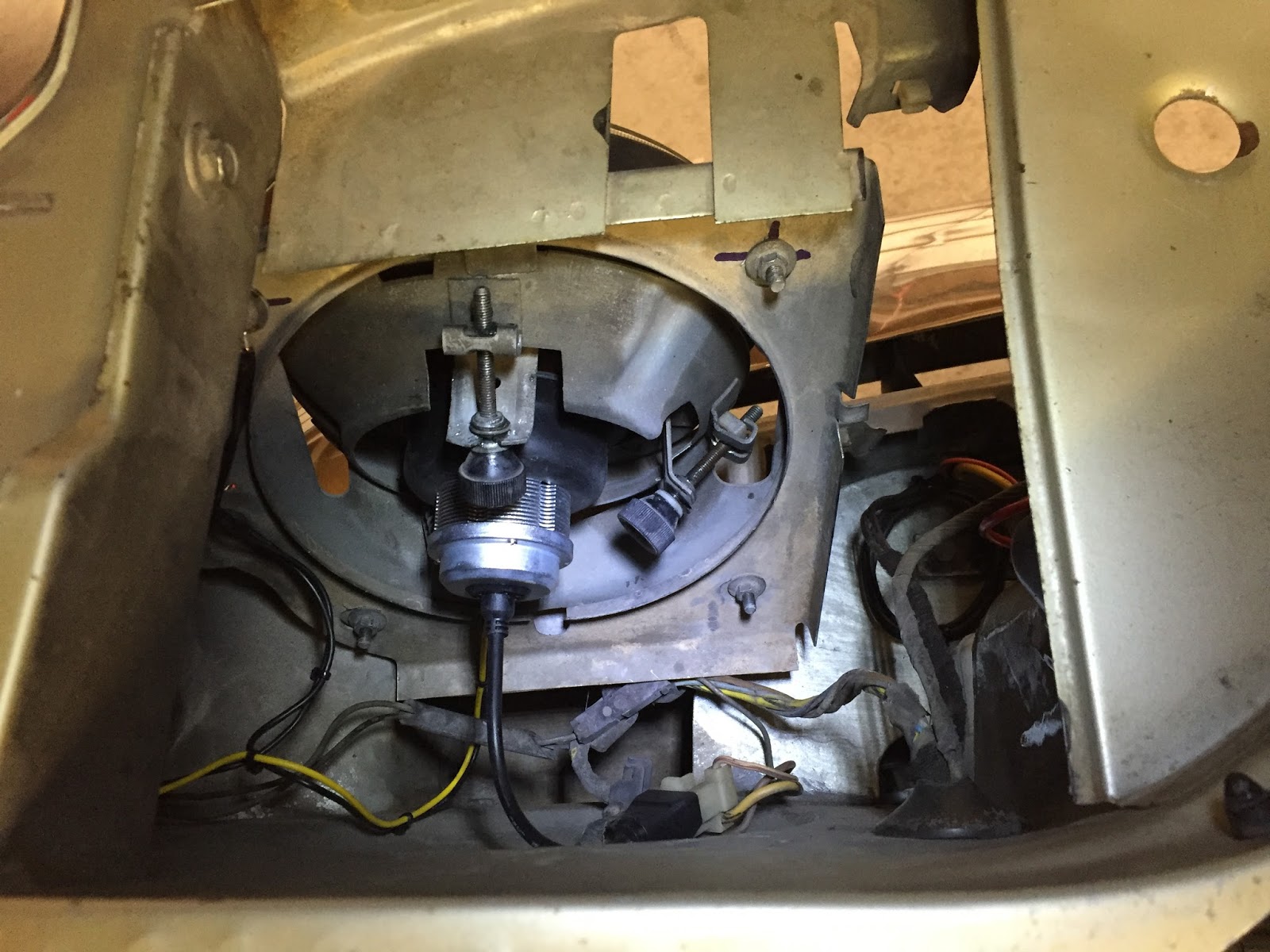 BMW 2002 RESTORATION & MODIFICATION: LED headlight upgrade