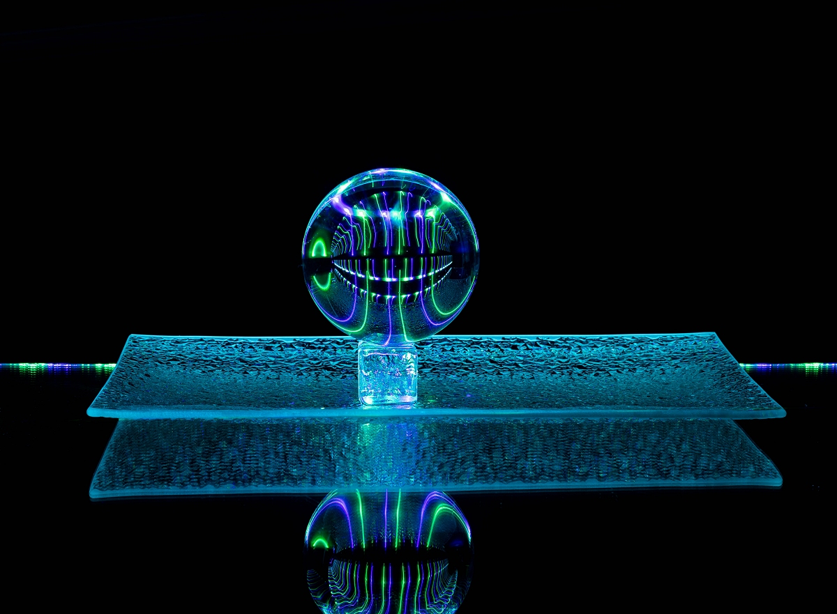 Bitstop: Refraction in a Glass Ball