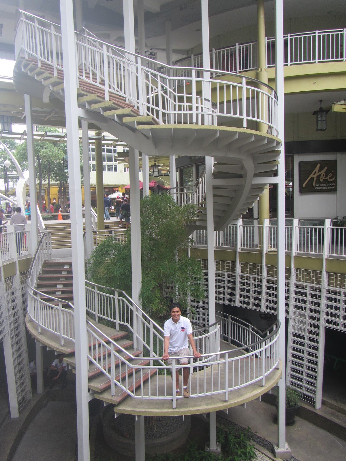 LEXICAL CROWN: SERENDRA SHOPPING MALL