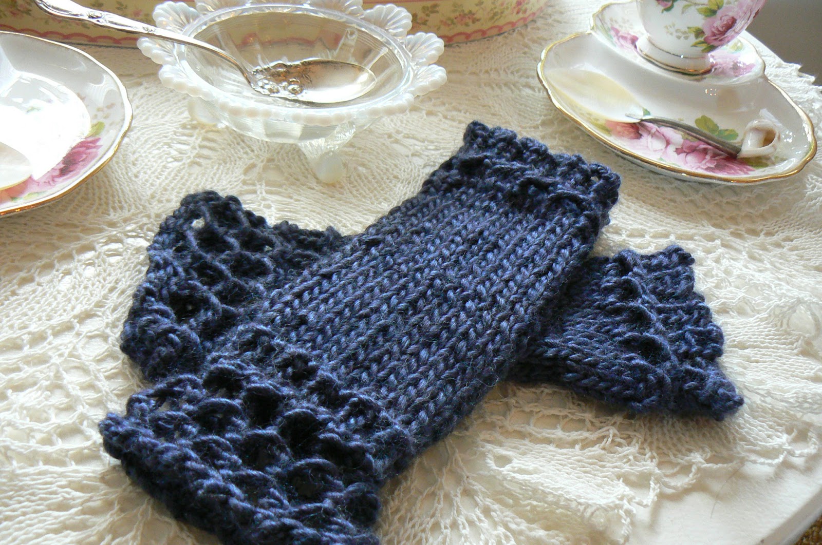 Invisible Loom Innovative Patterns for Loom Knitters: May Loom-a-Longs ...