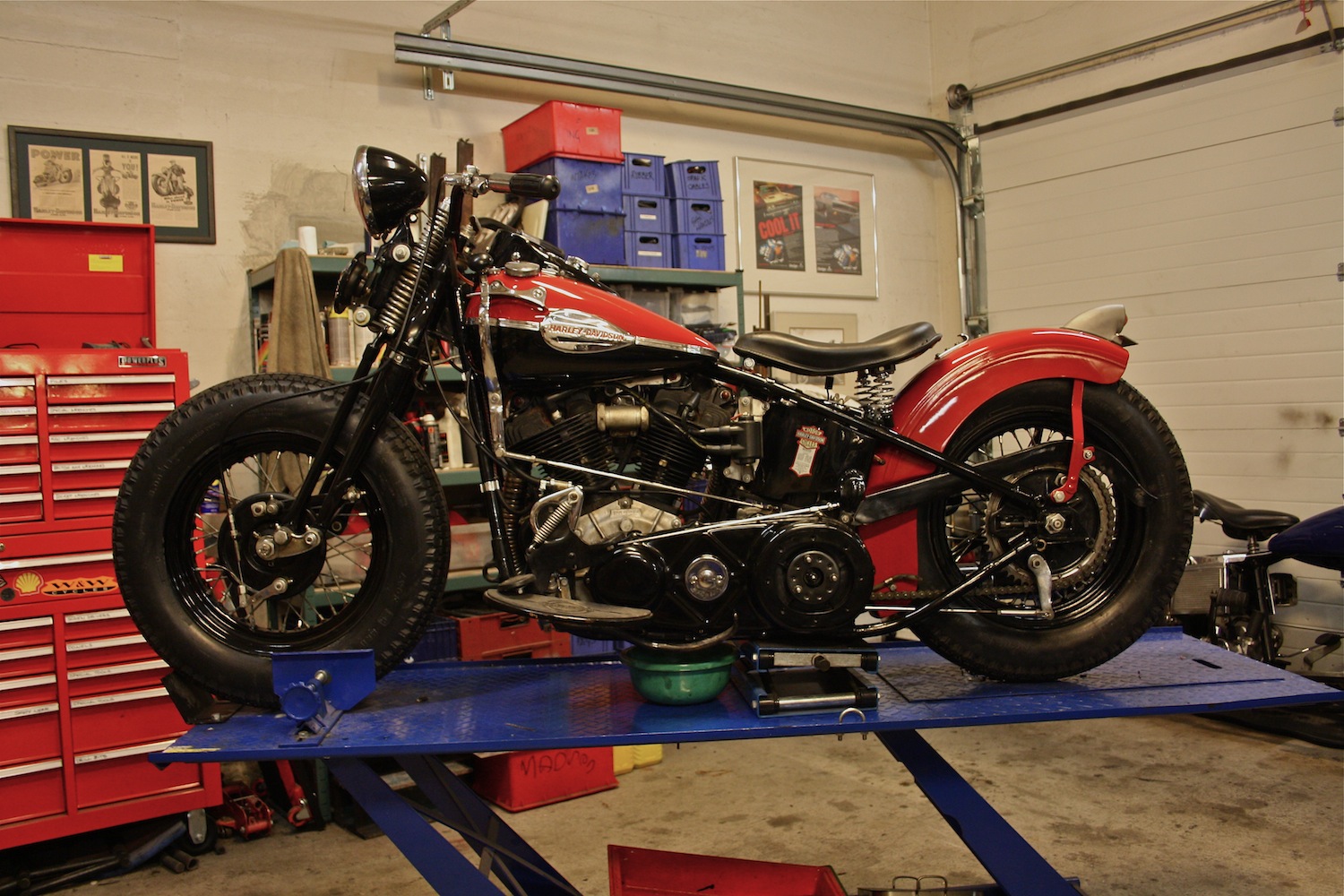 JAMESVILLE MOTORCYCLES: 1947 KNUCKLEHEAD TRADITIONAL BOBBER....