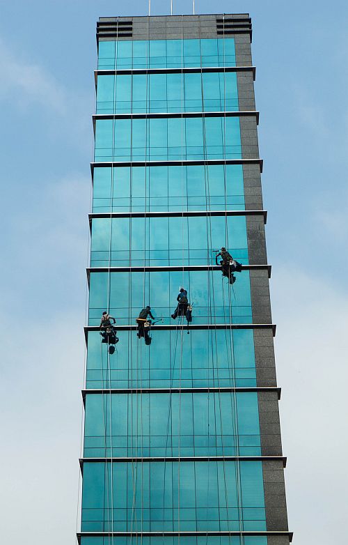 Korea Life Gallery 韓国滞在記 Building Cleaning In Seoul ソールのビル窓拭き・清掃
